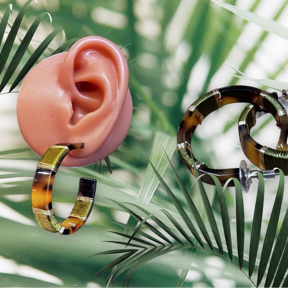 Zara | Jewelry | New Resin Wrapped Tortoise Shell Semi Hoop Post ...